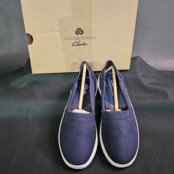 Clarks Cloudstepper | Shoes | Clarks Cloudstepper Breeze Step Slip On ...